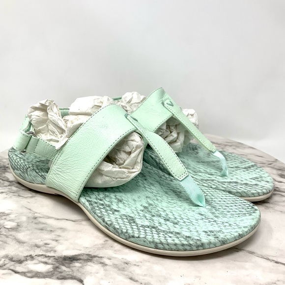 Vionic | Shoes | Vionic Tala Tstrap Comfort Toe Post Casual Sandal 8 ...